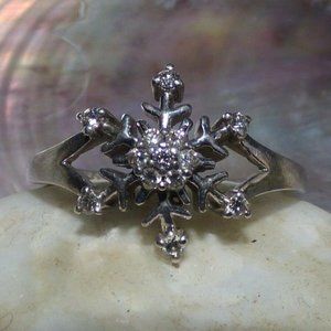 Disney | Jewelry | 6ctw Enchanted Disney Diamond Elsa Frozen Snowflake ...